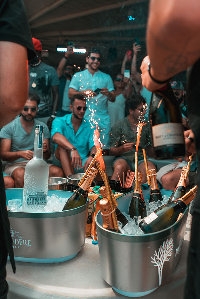 Paradise Beach Club Mykonos - Parties