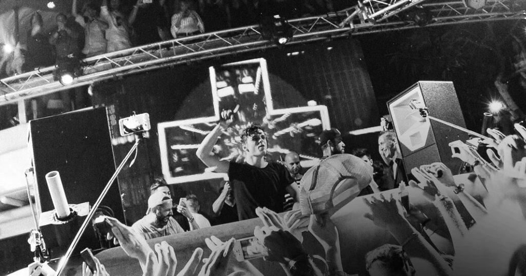 Paradise Beach Club Mykonos - Parties